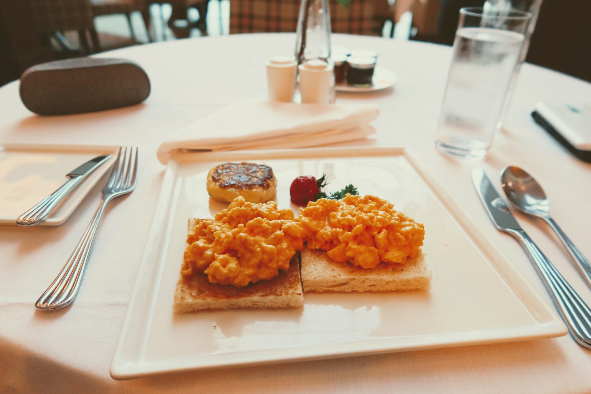 Review: Emirates A380 First Class Suite